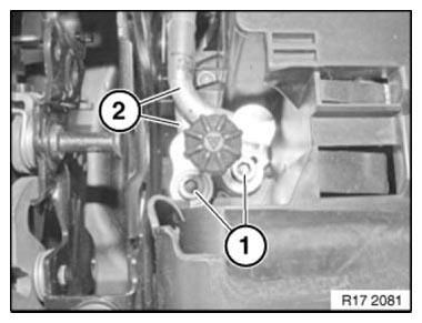 BMW 7 Series - Removing And Installing Radiator (N63, N74) - Engine ...