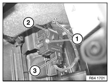 BMW 7 Series - Replacing Actuator Drive For Right Rear Cabin Footwell ...