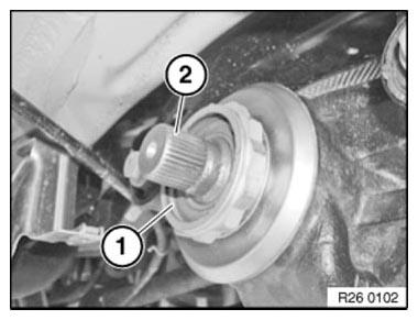 BMW 7 Series - Removing And Installing Three-Hole Flange - Propeller ...