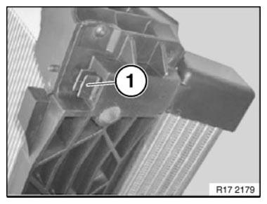 BMW 7 Series - Removing And Installing/Replacing Radiator For Charge ...