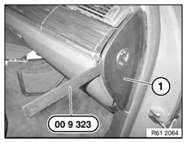 BMW 7 Series - Removing And Installing/Replacing Both Multifunction ...